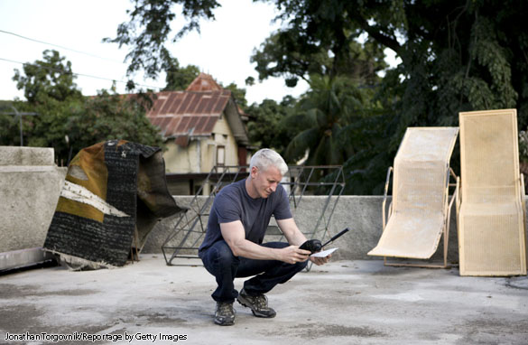 CNN’s Anderson Cooper steps into the action while reporting in Haiti to ...